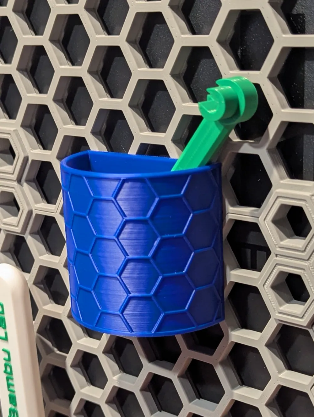 Half Moon Shaped Bin For HSW - EZ-Lock Insert by Wile E. 3D - MakerWorld