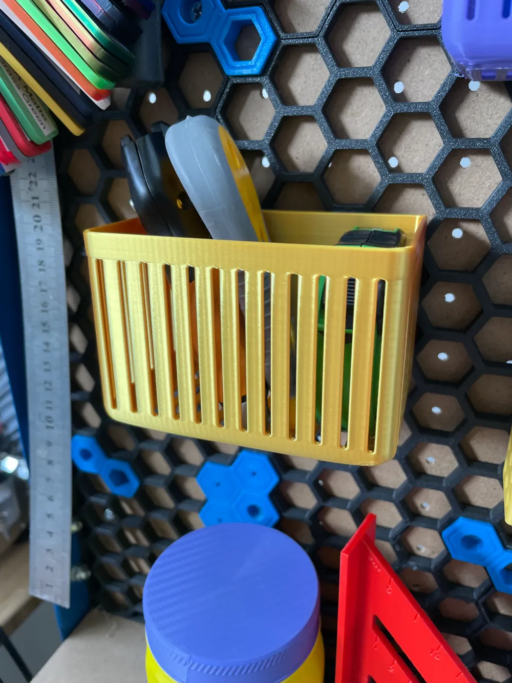 HSW Large Tray / Basket (Honeycomb Storage Wall) Remixed by c4444 - MakerWorld