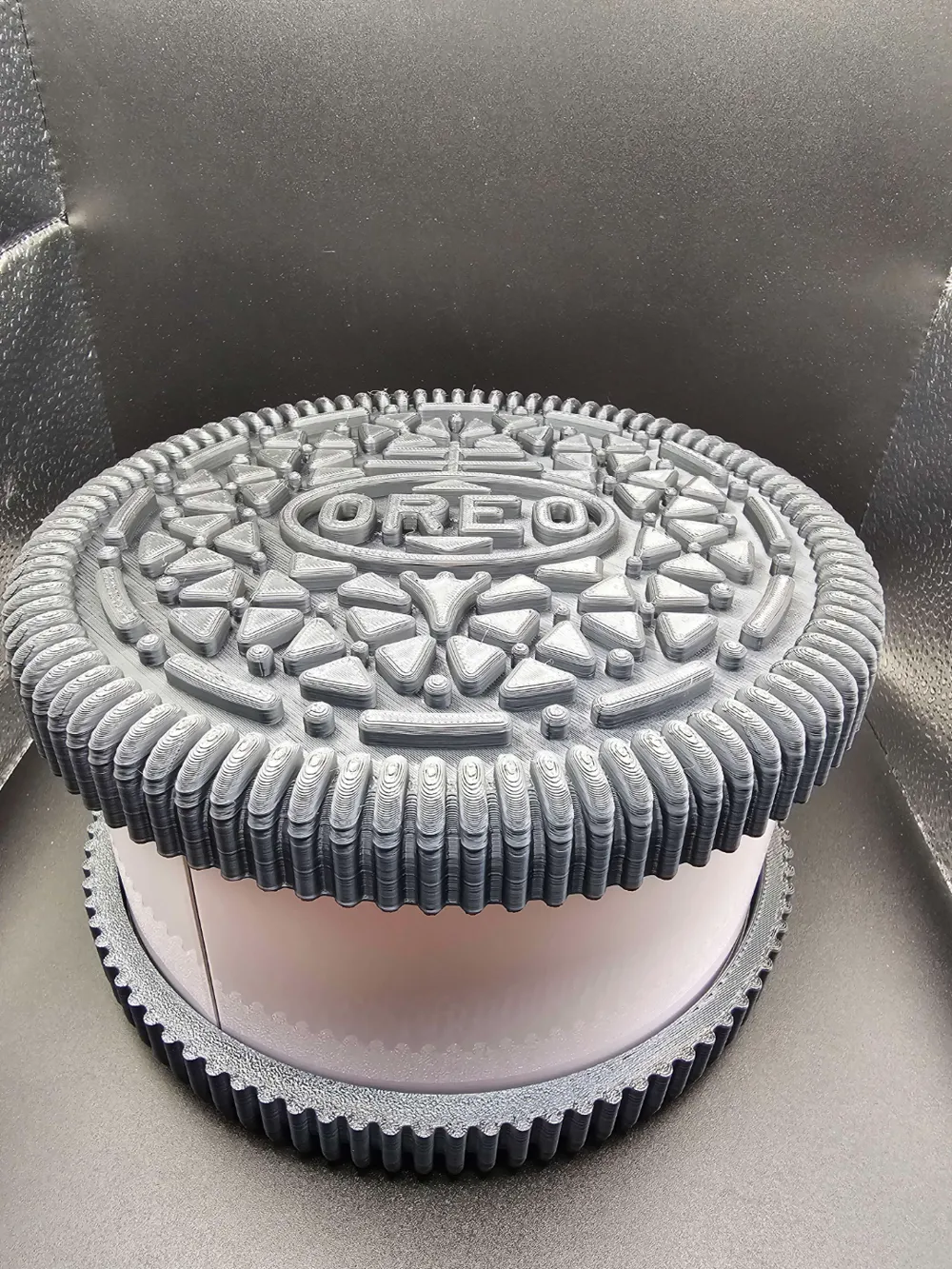 Oreo Cookie Tin Remixed by Heath - MakerWorld