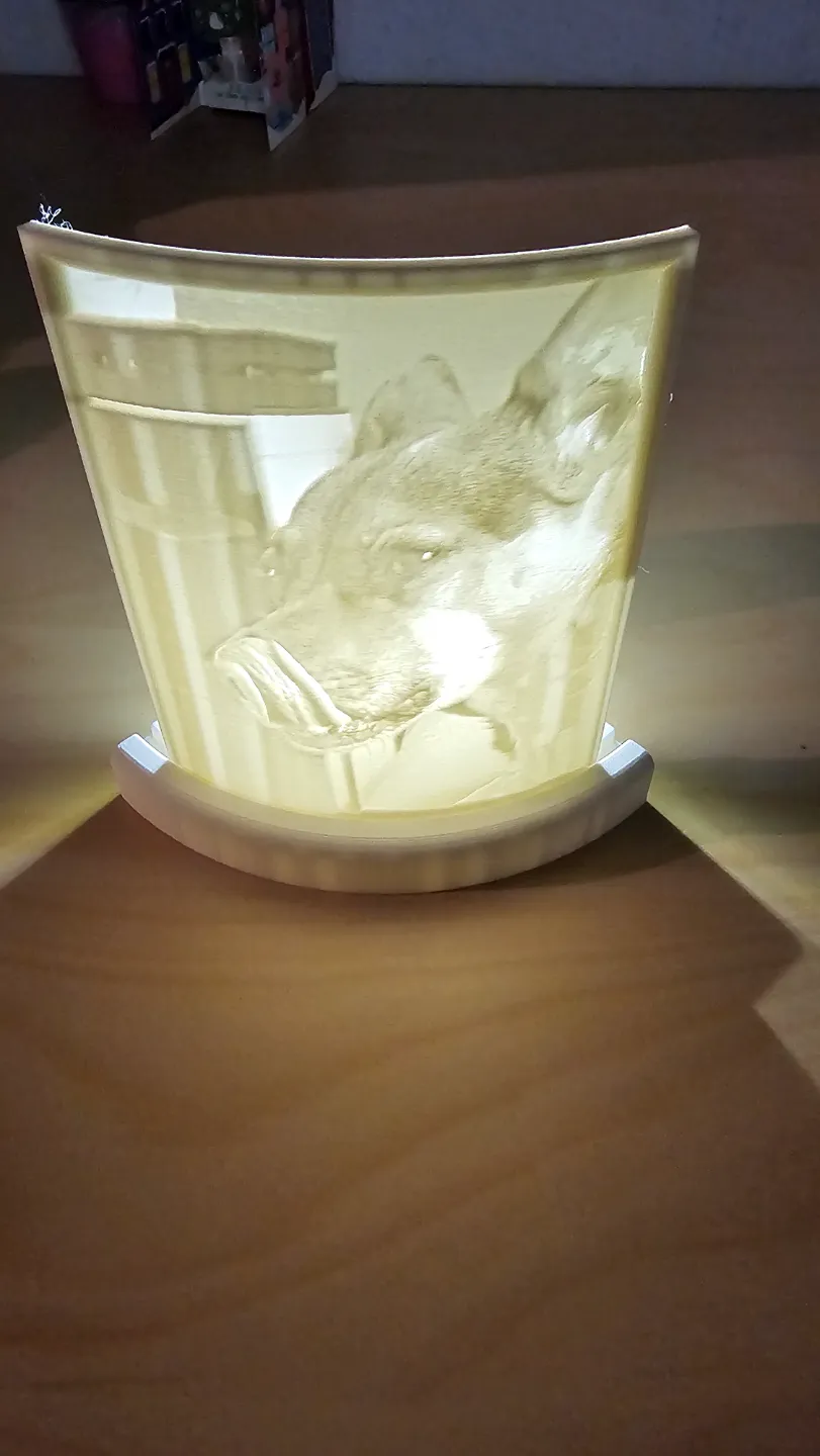 Support de lithophanie PUK LEDLitho par 3D Werkstatt Roger MakerWorld : Téléchargez des Modèles ...