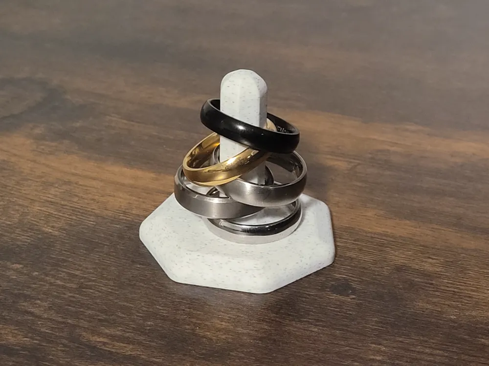 Simple Ring Holder Stand by PrintMint - MakerWorld