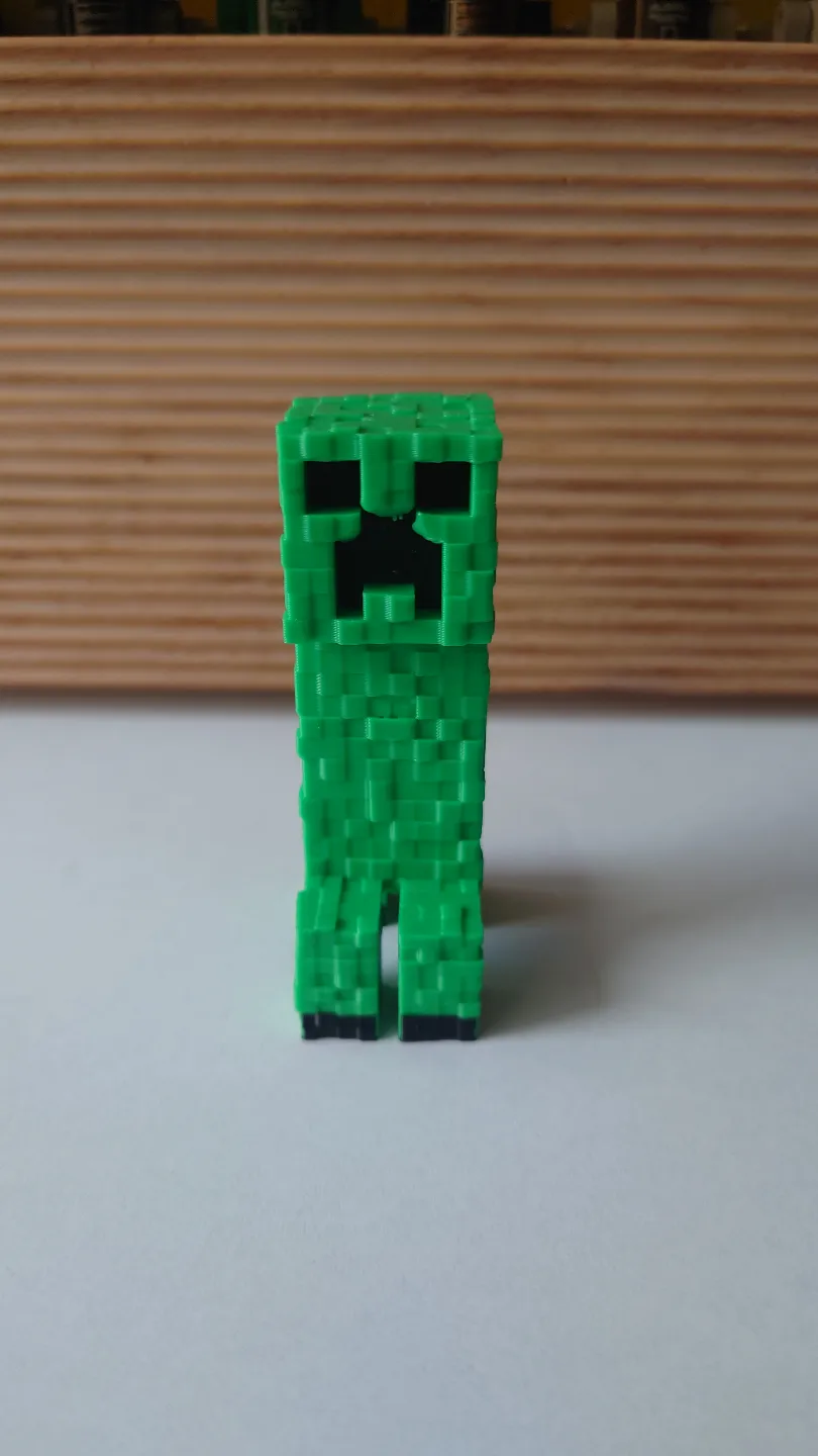 Minecraft Creeper with Textured Surface and Movable Head Remixed by To ...