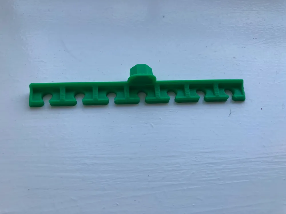 Multiboard USB cable holder Remixed by FlowerMakerWorld: Download Free ...