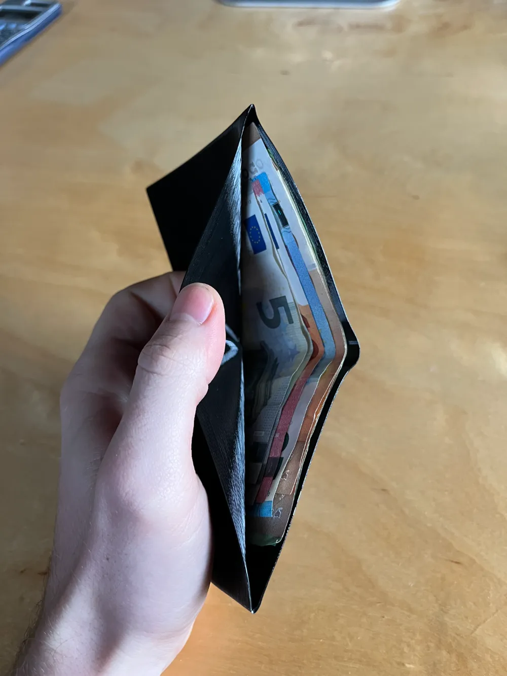 Minimalist TPU Wallet by printing_Holland MakerWorld: Download Free 3D ...