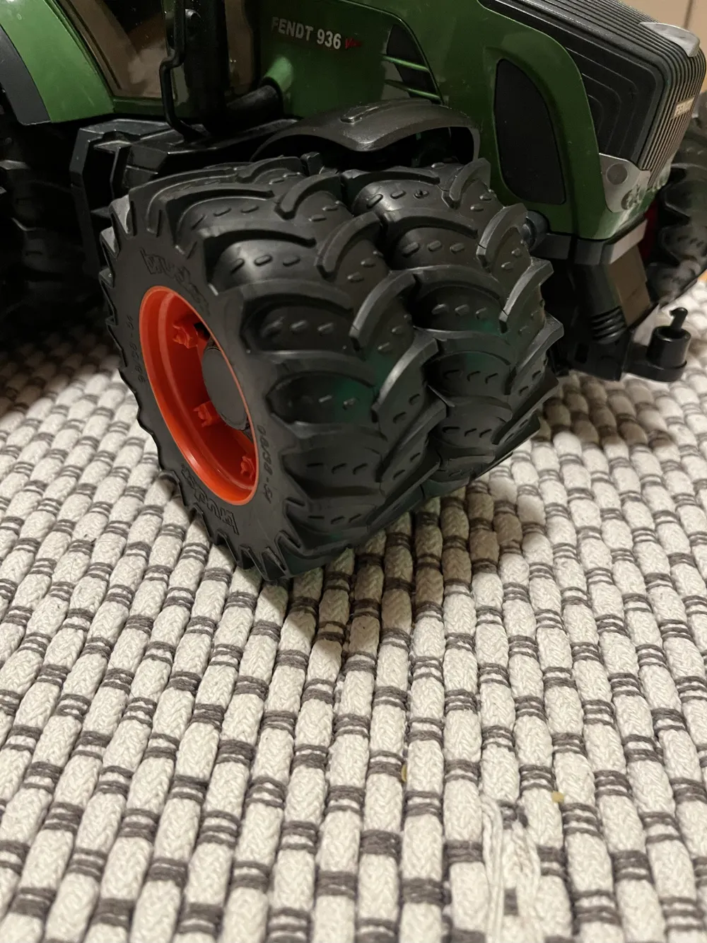 Bruder twin tire connectors - Free 3D Print Model - MakerWorld