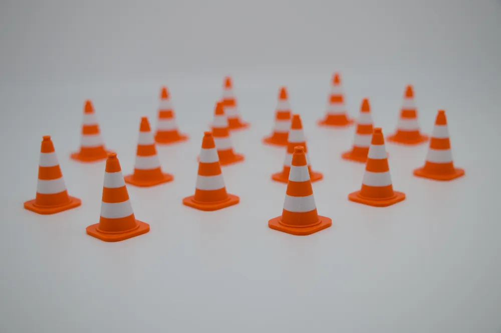 Cono de Tráfico Pequeño a Escala 1:18 - Modelo de impresión 3D gratuito ...