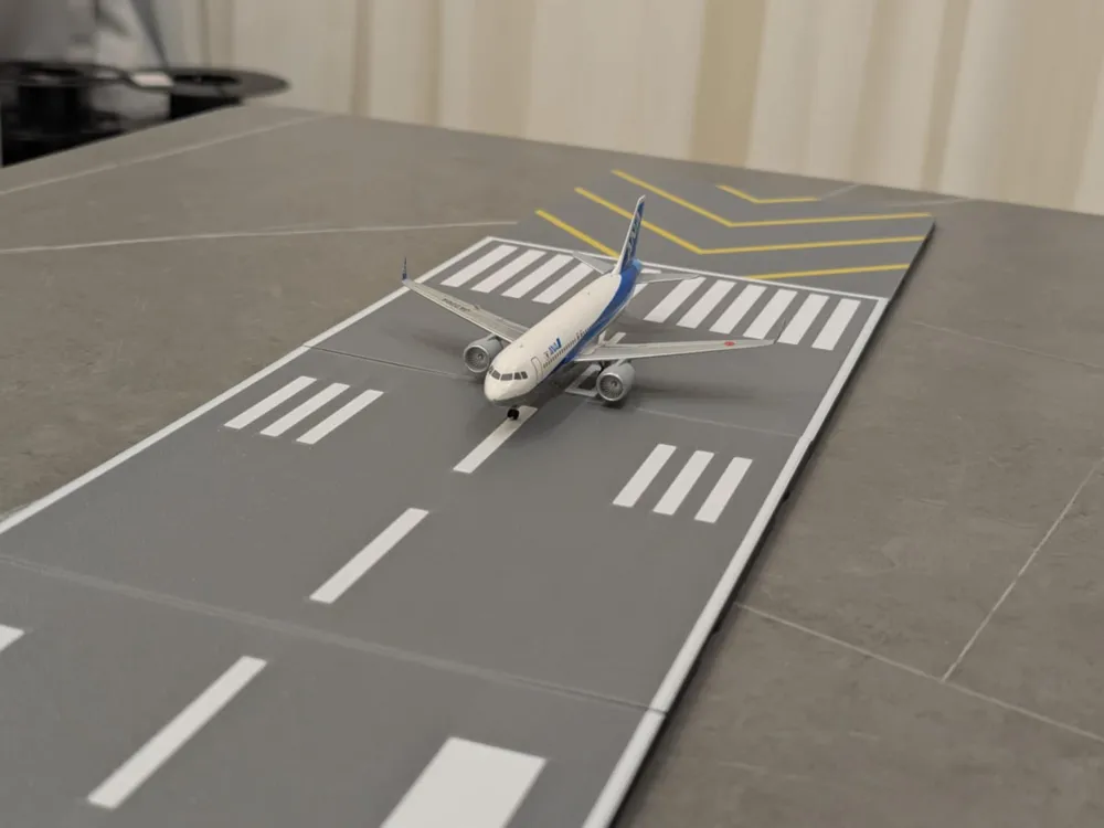 Modular Airport Runway (1:400) - Free 3D Print Model - MakerWorld