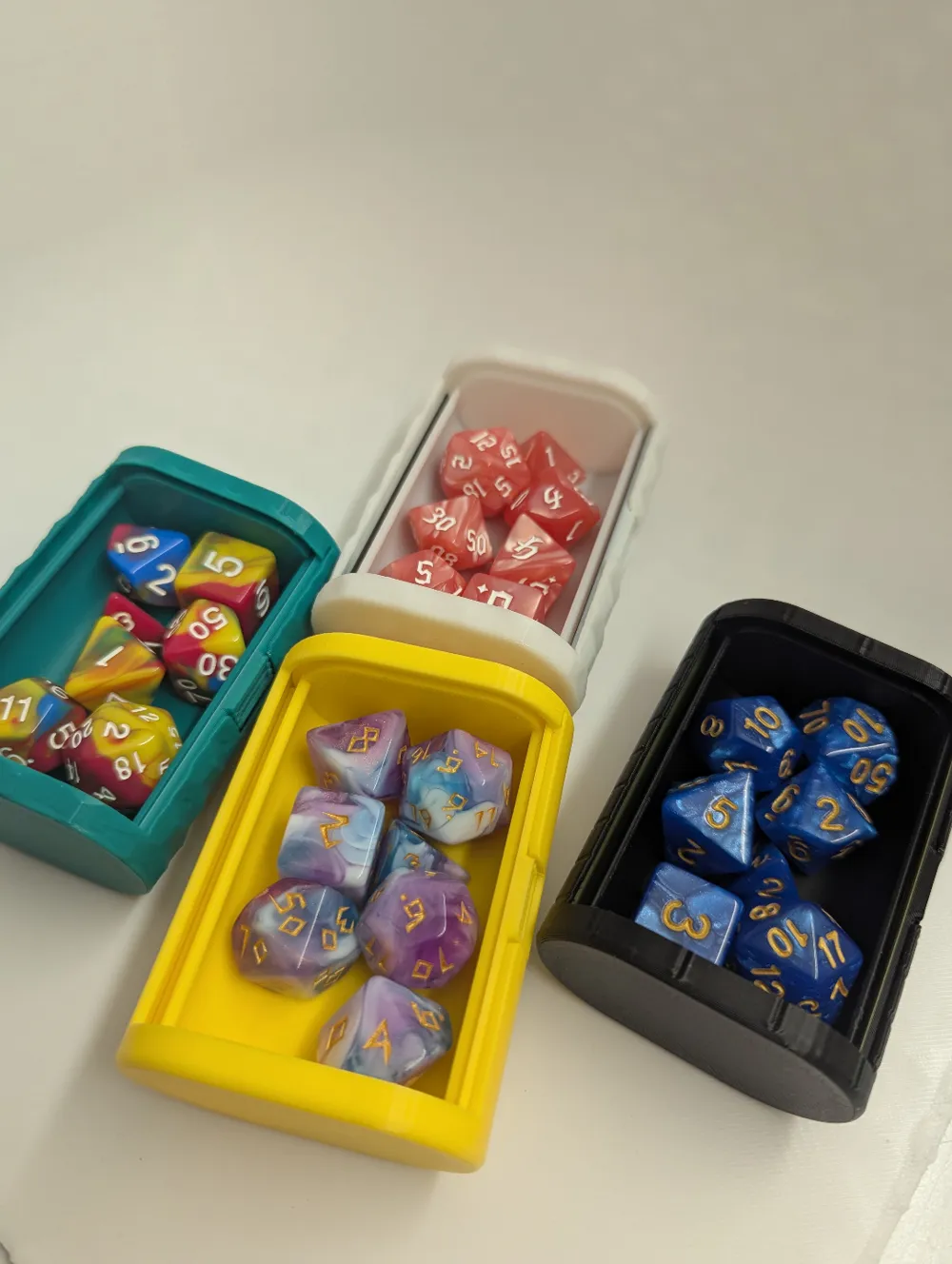 Simple dice box by Cobo - MakerWorld