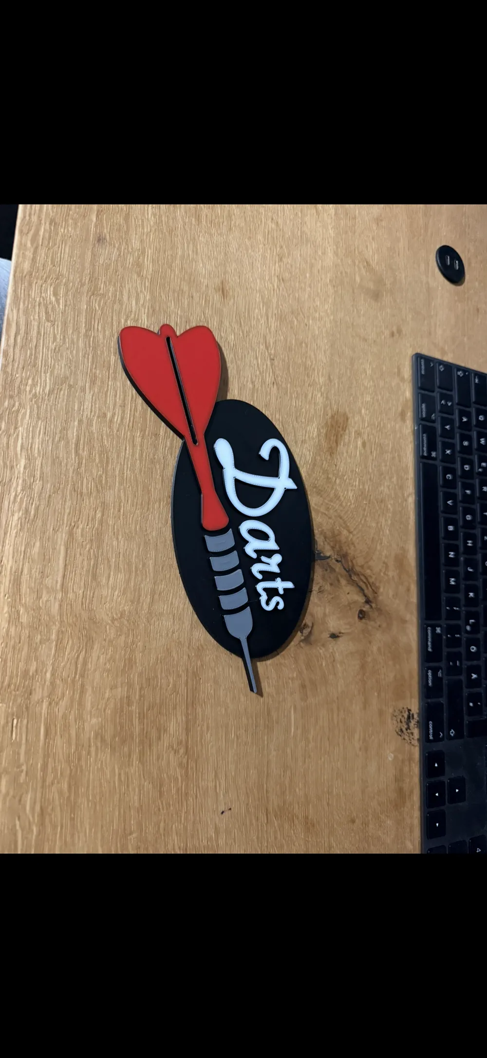 Darts logo Schild - Free 3D Print Model - MakerWorld
