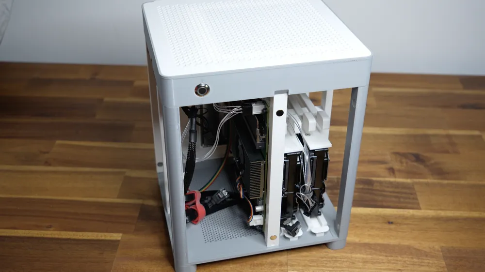 NAS Case -NOOS (Mini-ITX, 6/8 Bays, Pico/Flex PSU) - Free 3D Print ...