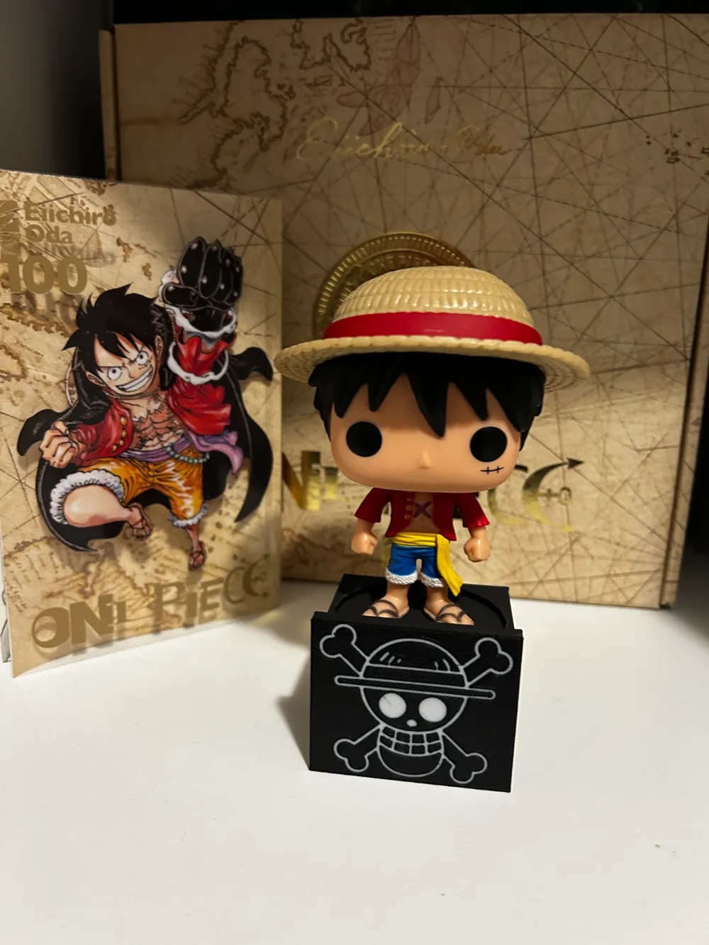 Funko pop stand with logo one piece straw hat - Free 3D Print Model ...