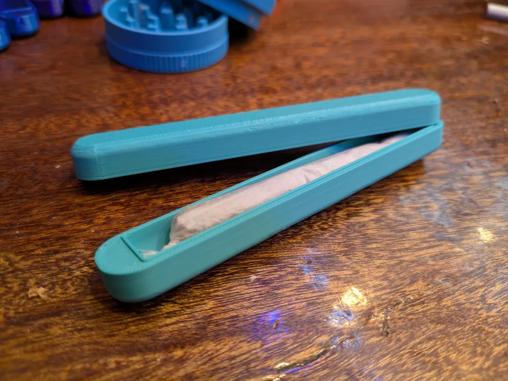 Magnetic Doobie Joint Box Case Snap-Fit Holder by LuGrey MakerWorld ...