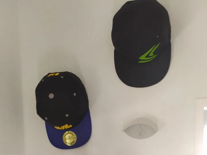 Cap Wall Mount - Free 3D Print Model - MakerWorld