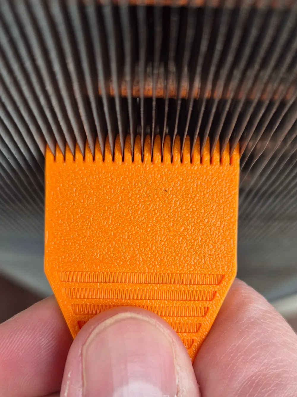 Coil Fin Comb by marko.luksa - MakerWorld