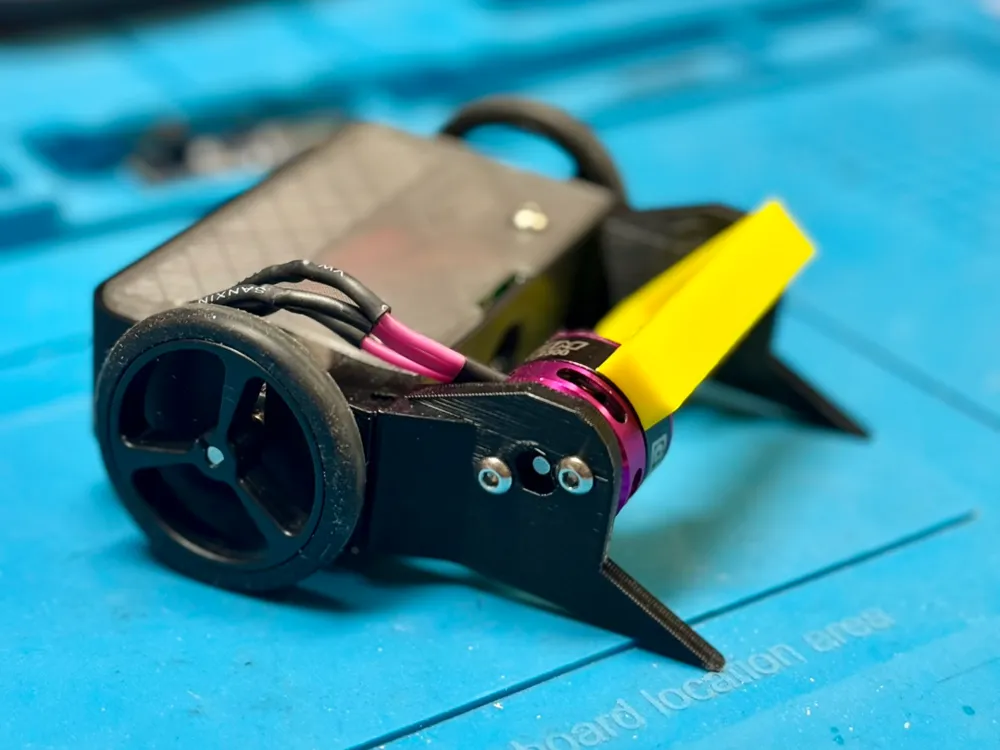 Beater Bar Battlebot - Antweight (150 g) Remixed by TheBlackfish ...