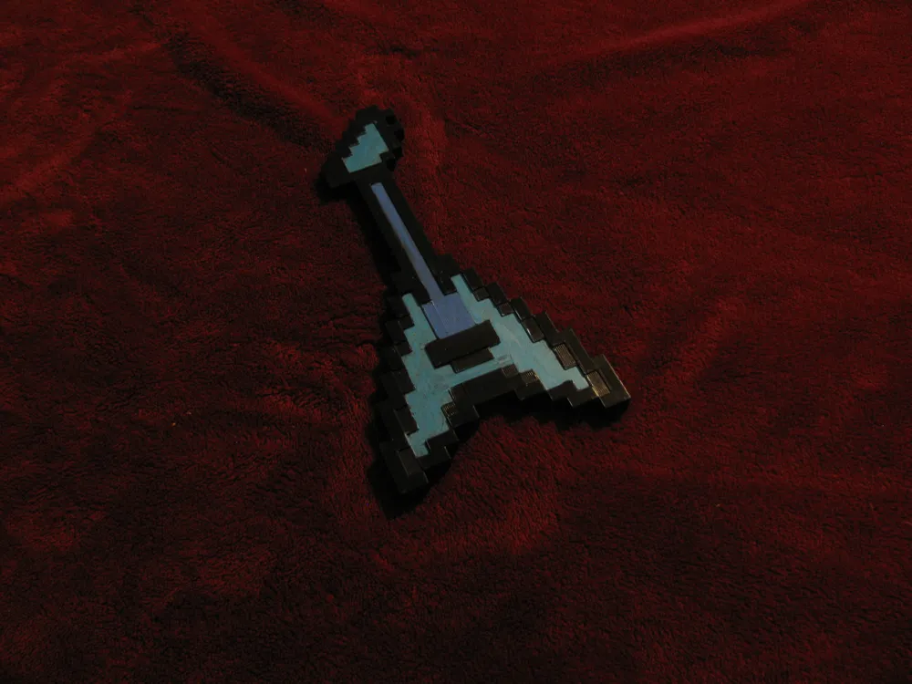 kris's guitar (Deltarune) lighners live by BSTEAMTRAIN MakerWorld ...