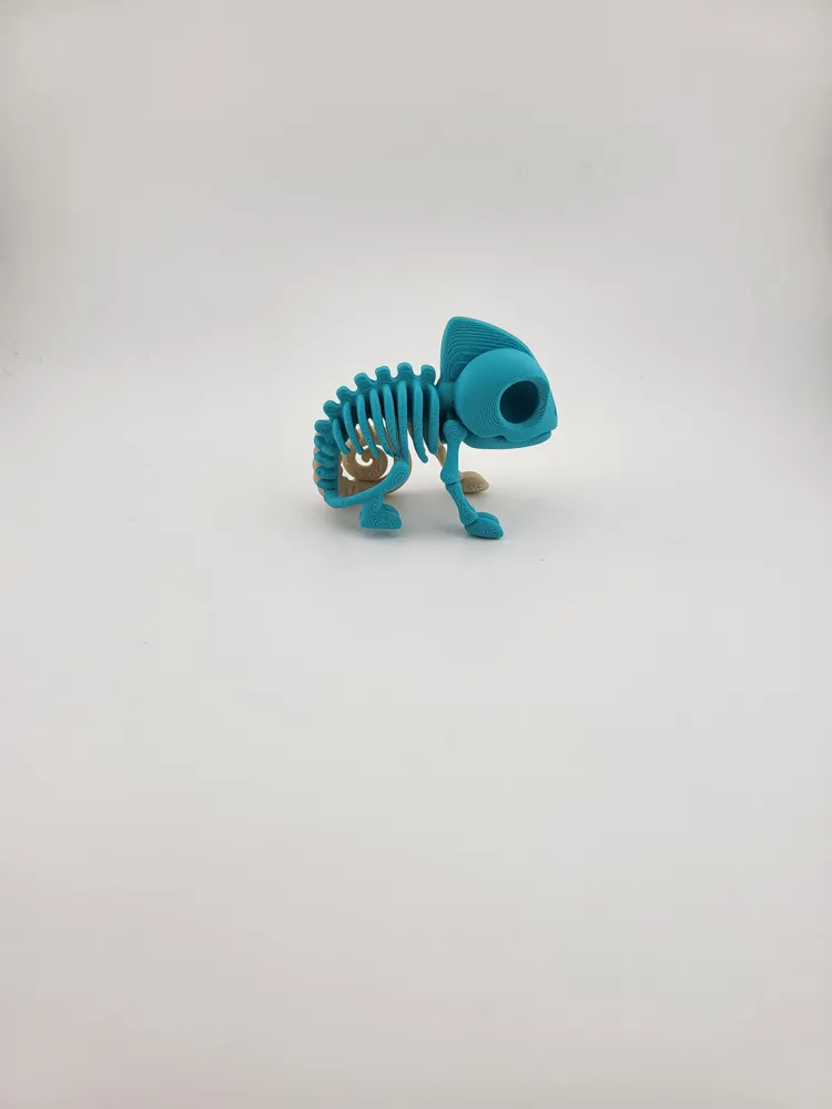 Skeleton Chameleon Figurine for Desk Shelf Decor - Free 3D Print Model - MakerWorld