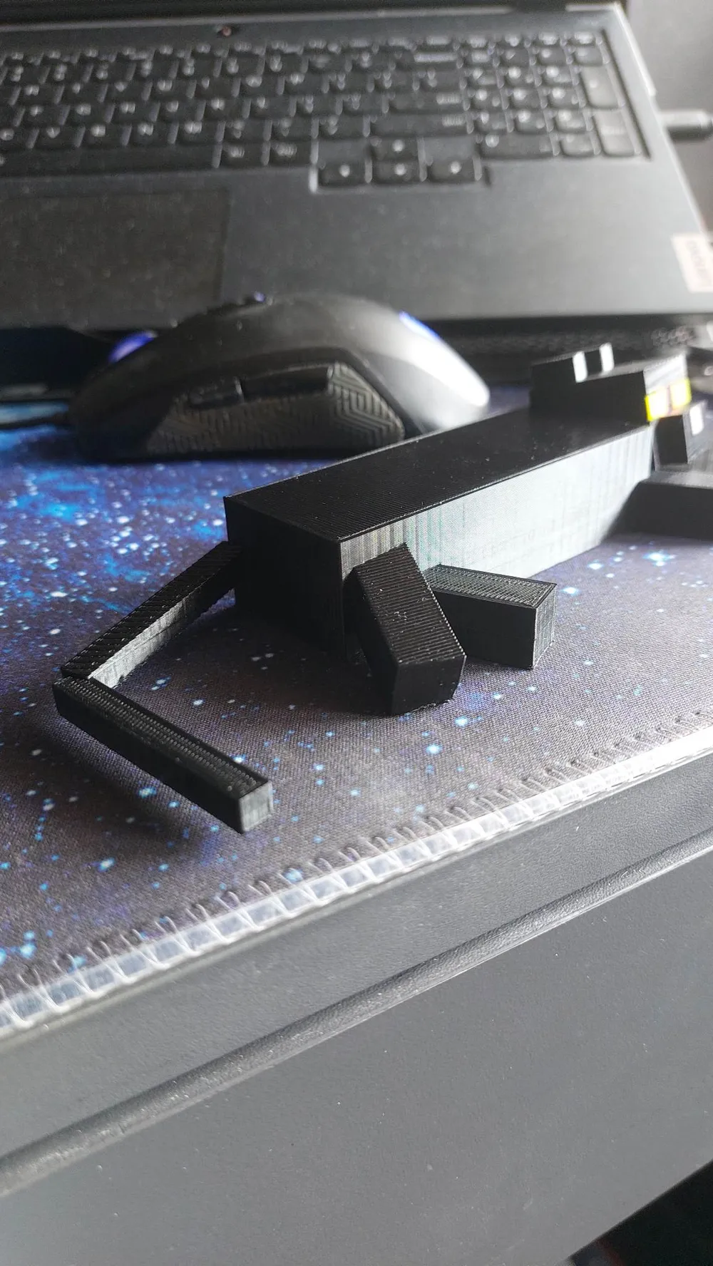 Minecraft lying cat (with holes for eyes and nose) - Free 3D Print ...