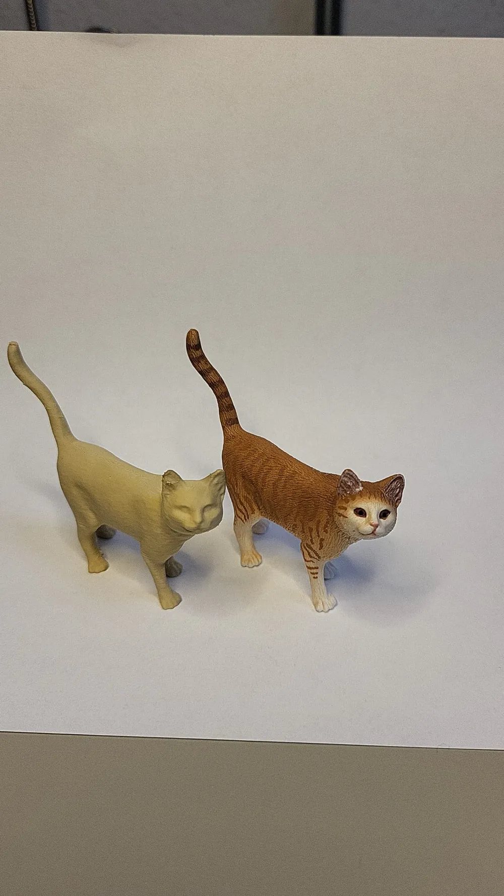 cat sitting and standing no supports needed by @MisT_eR3D MakerWorld ...