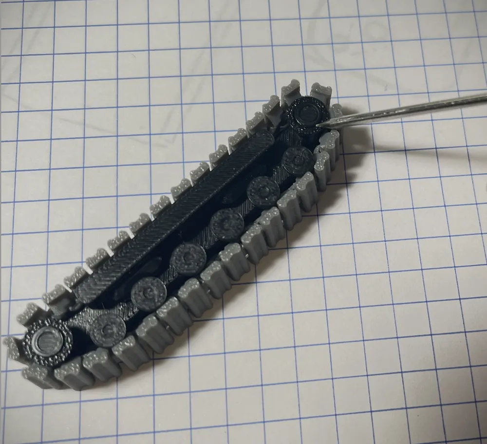 mini tank (print in place tracks) movable turret by Andrew Brown ...