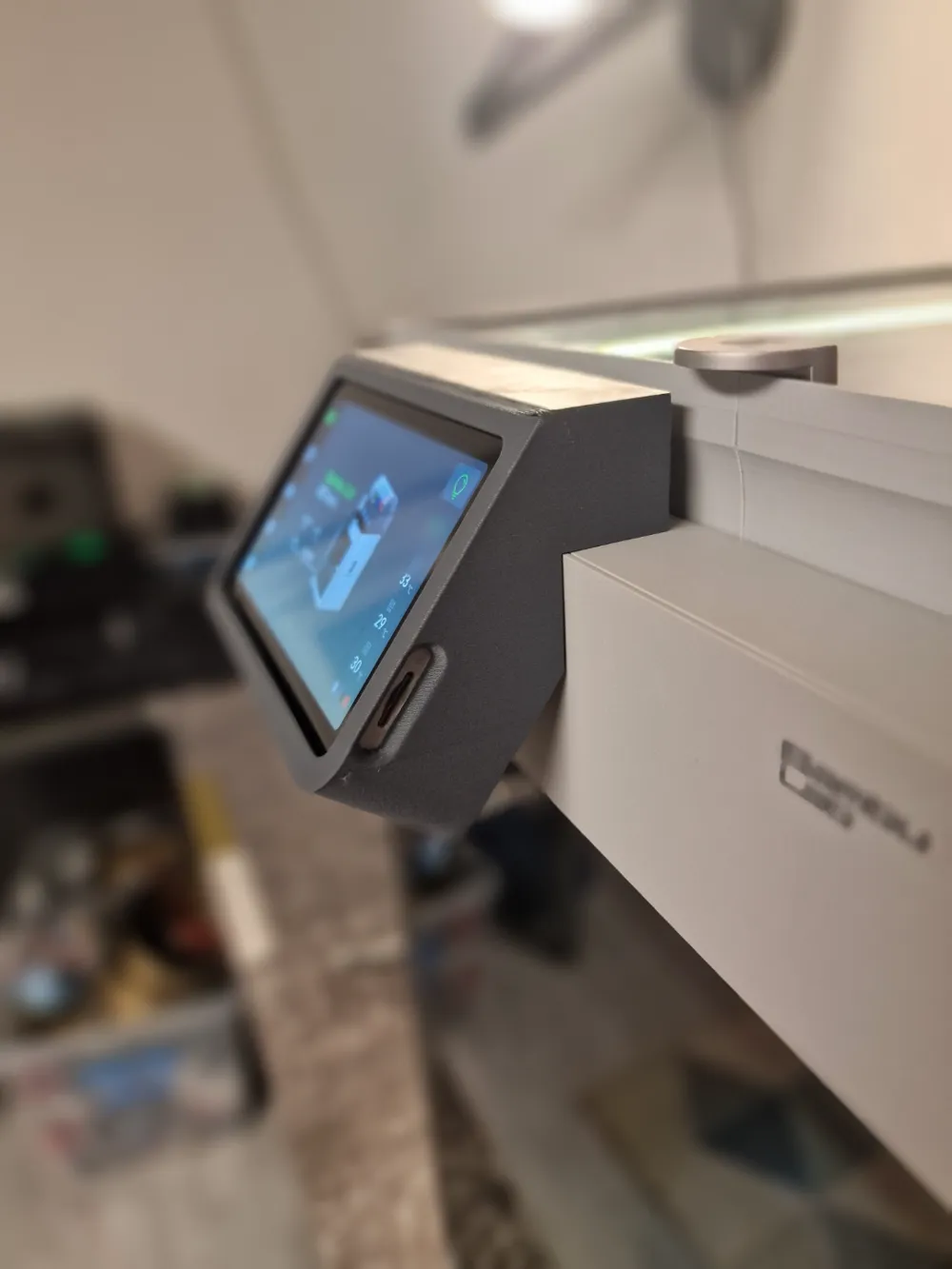 X1C Screen Bezel by mrlebl0nd71 - MakerWorld