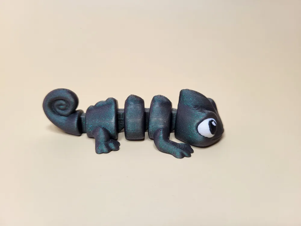 Articulated Chameleon Strong Joints Free 3d Print Model Makerworld