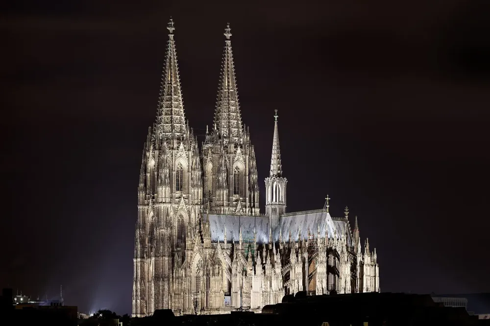 The Cologne Cathedral by Dr.D - MakerWorld
