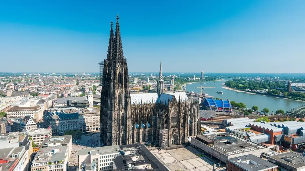 The Cologne Cathedral by Dr.D - MakerWorld