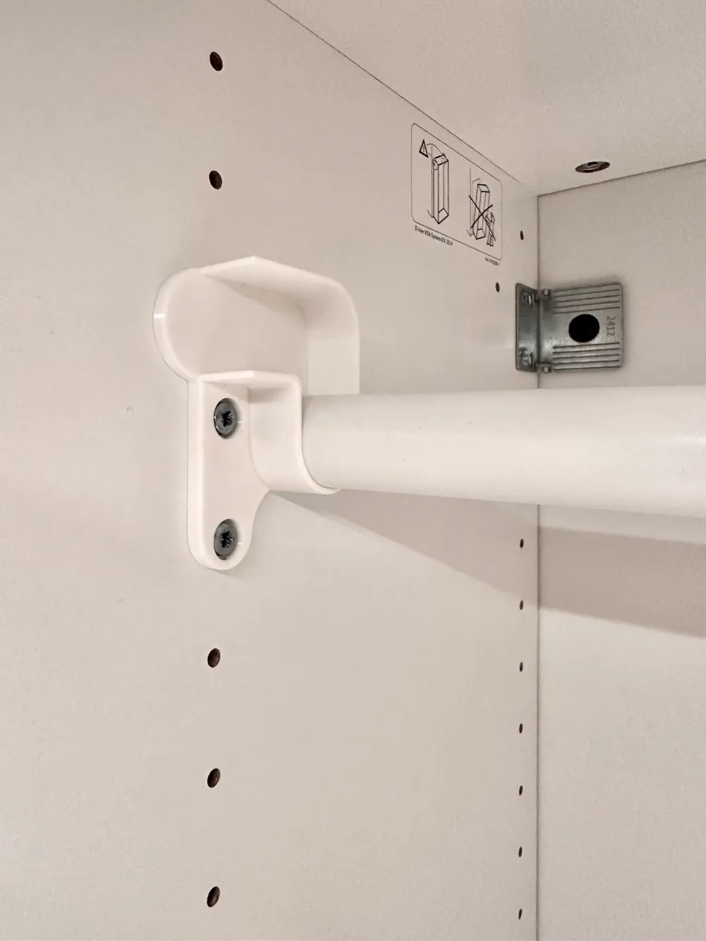 IKEA PAX RAIL MOUNT by filipmalm - MakerWorld