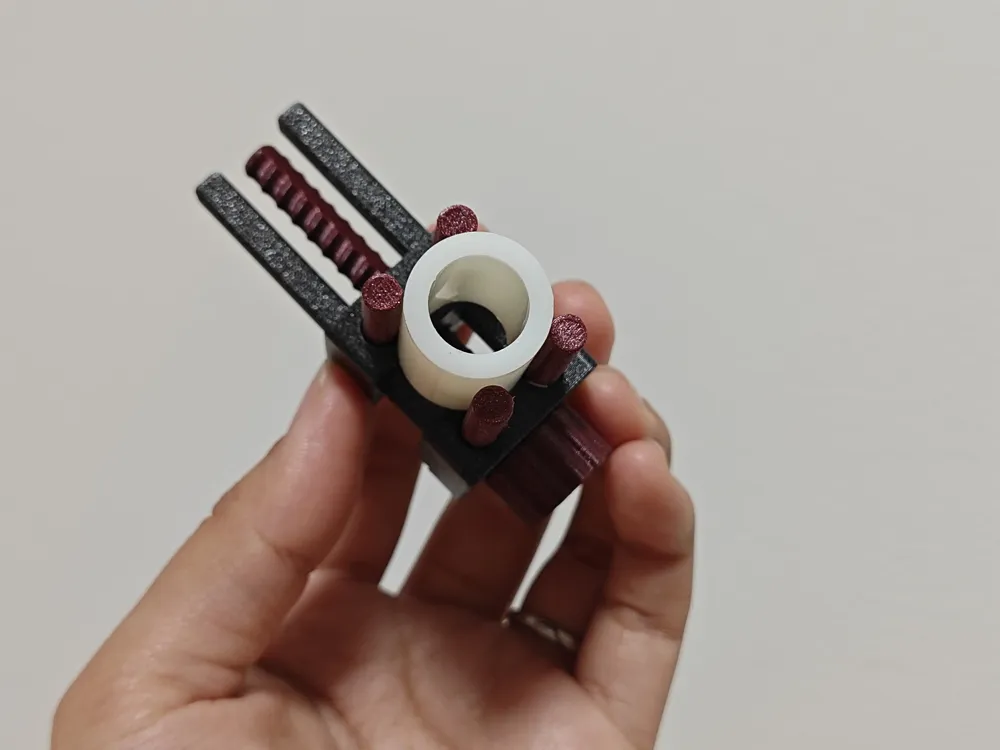 mini vise fully 3D Printed optional metal spring by zjoycelee ...