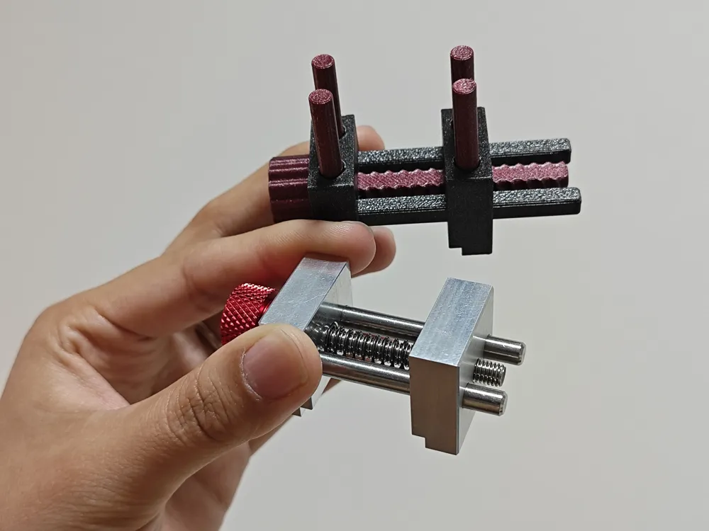 mini vise fully 3D Printed optional metal spring by zjoycelee ...