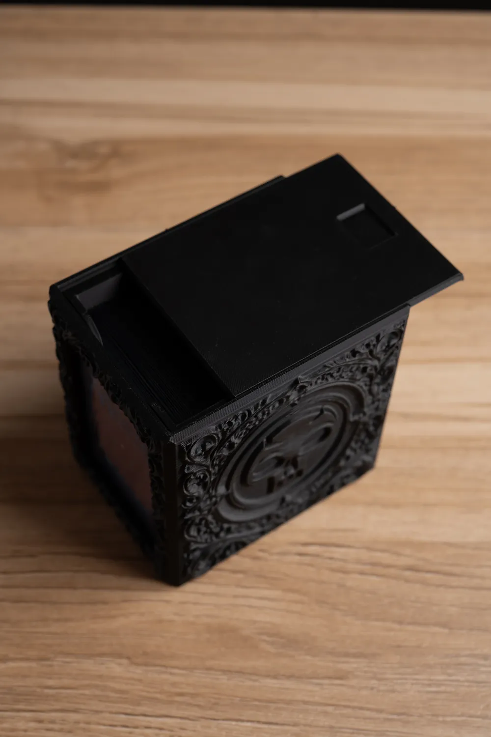 Embossed MTG Swamp Black Mana Deck Box - Free 3D Print Model - MakerWorld