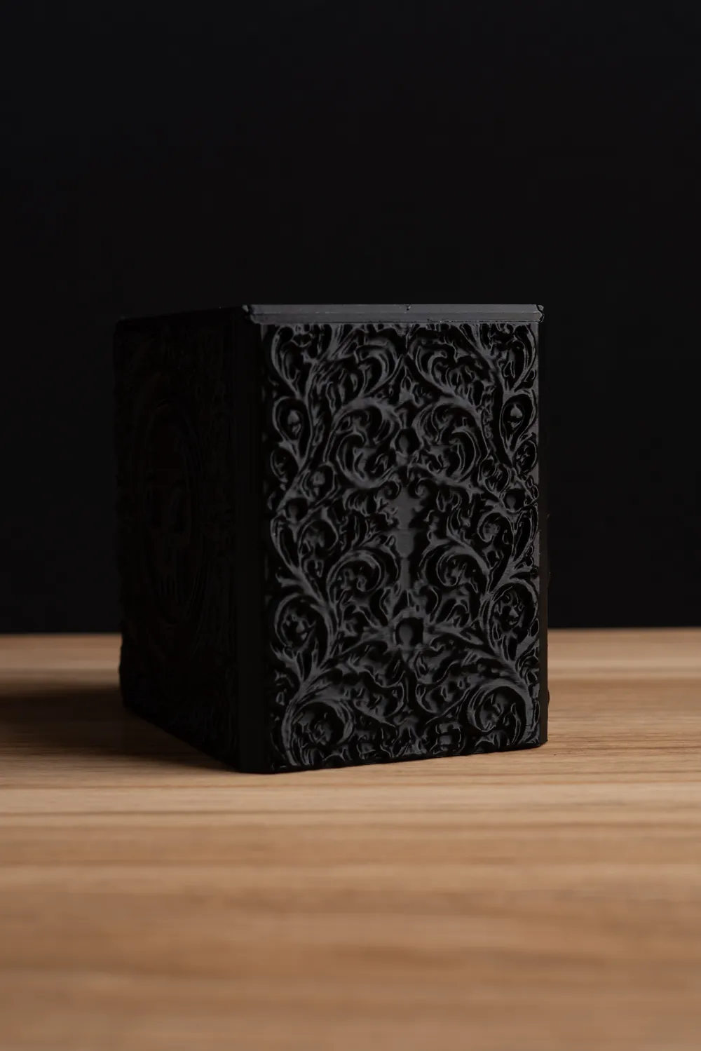 Embossed MTG Swamp Black Mana Deck Box - Free 3D Print Model - MakerWorld