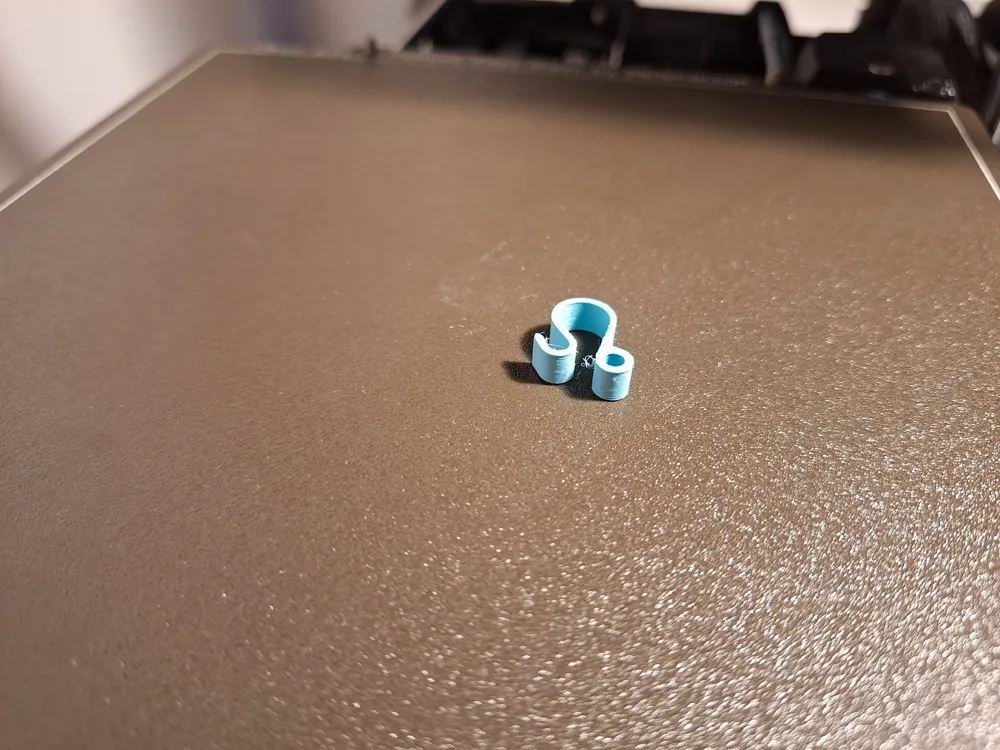 Filament clip - Free 3D Print Model - MakerWorld