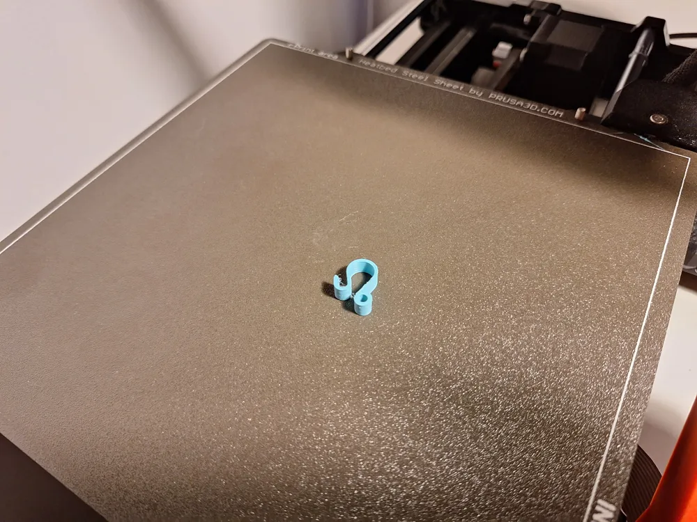 Filament clip - Free 3D Print Model - MakerWorld