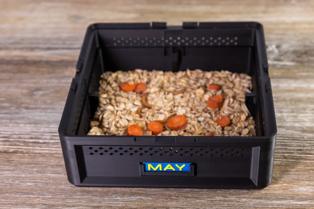 Mini Mealworm Farm by dry3210 MakerWorld: Download Free 3D Models