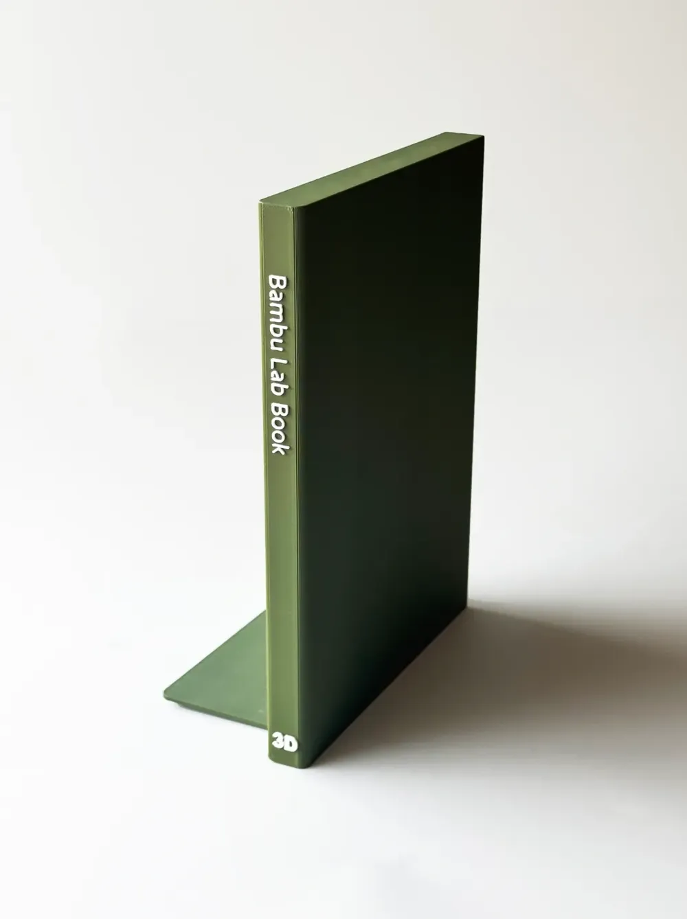 “Pretend to be a book” Bookend/Bookstop by GIAN - MakerWorld