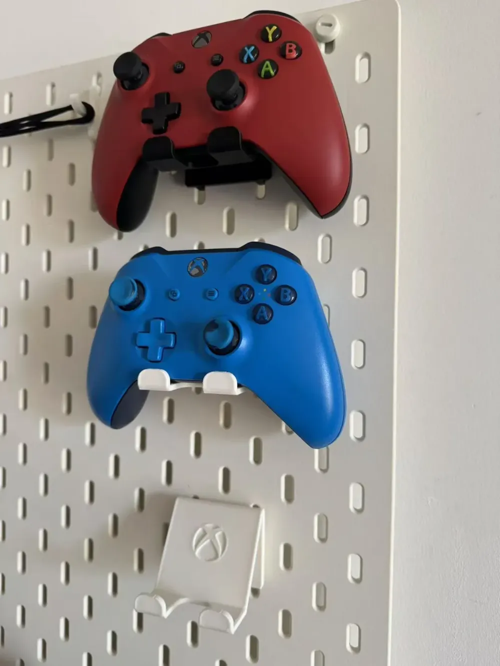 Xbox Controller Holder - IKEA Pegboard Accessory by Combo - MakerWorld