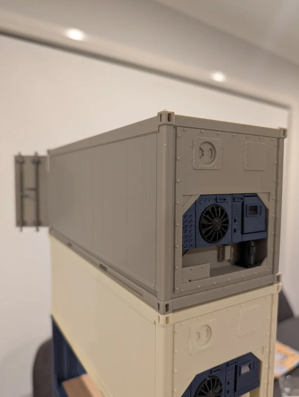 conteneur maritime réfrigéré - Modèle d'Impression 3D Gratuit - MakerWorld