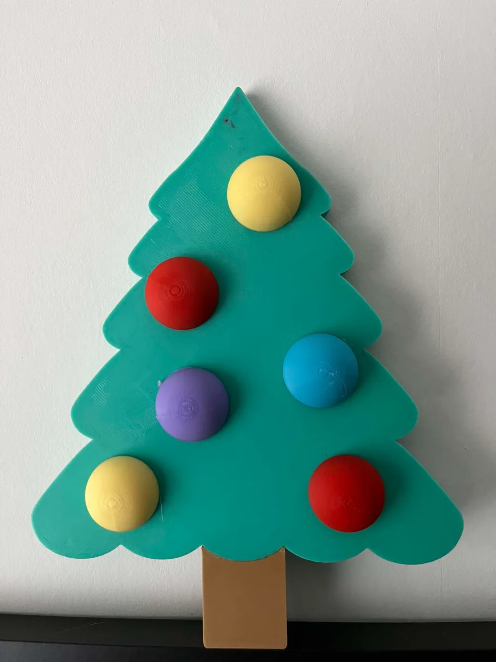 Christmas Tree Magnet Board by Cobalt MakerWorld: Download Free 3D Models