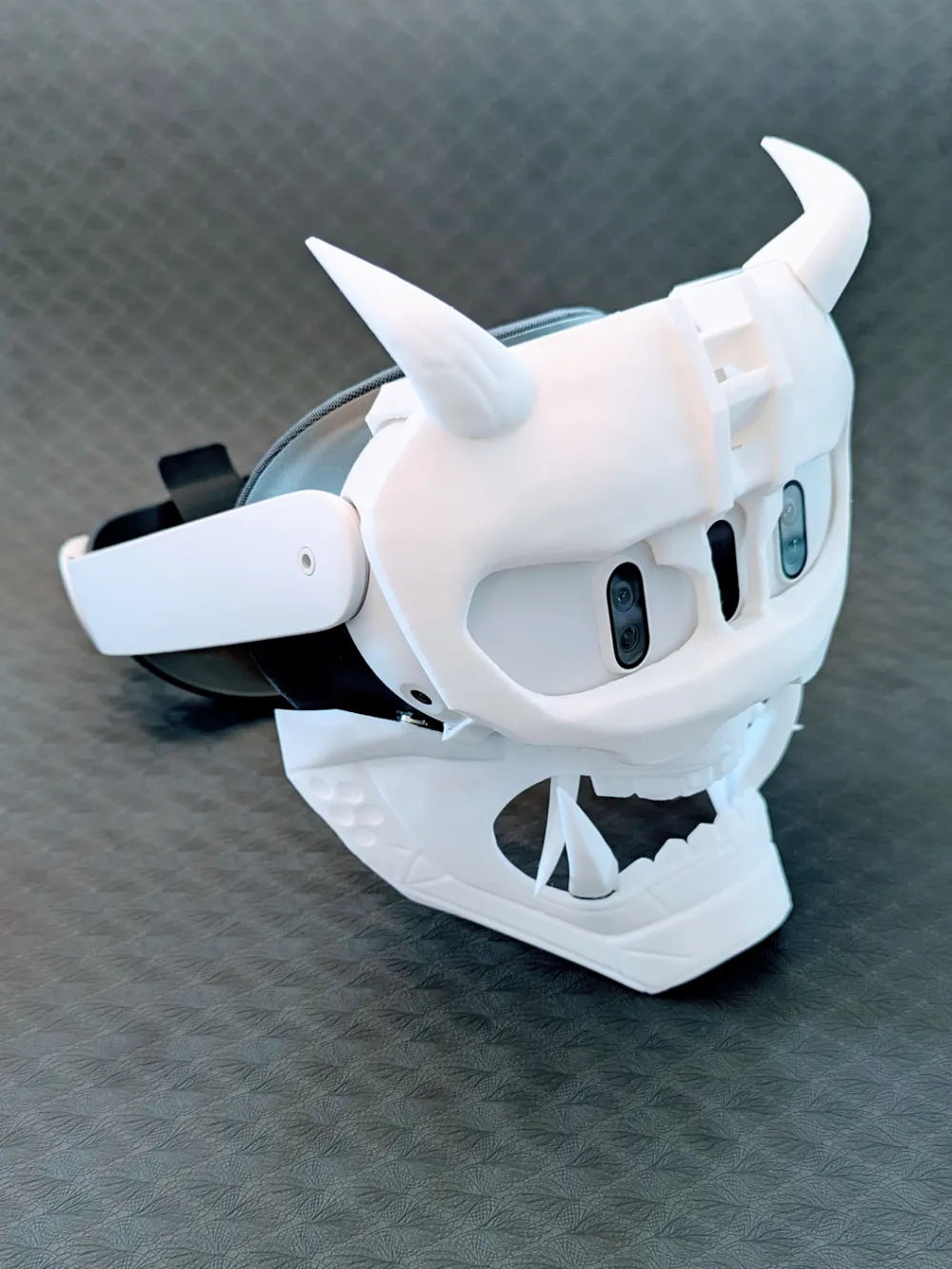 Cyber Oni Mask for Quest 3 by NovaHeadware MakerWorld: Download Free 3D Models