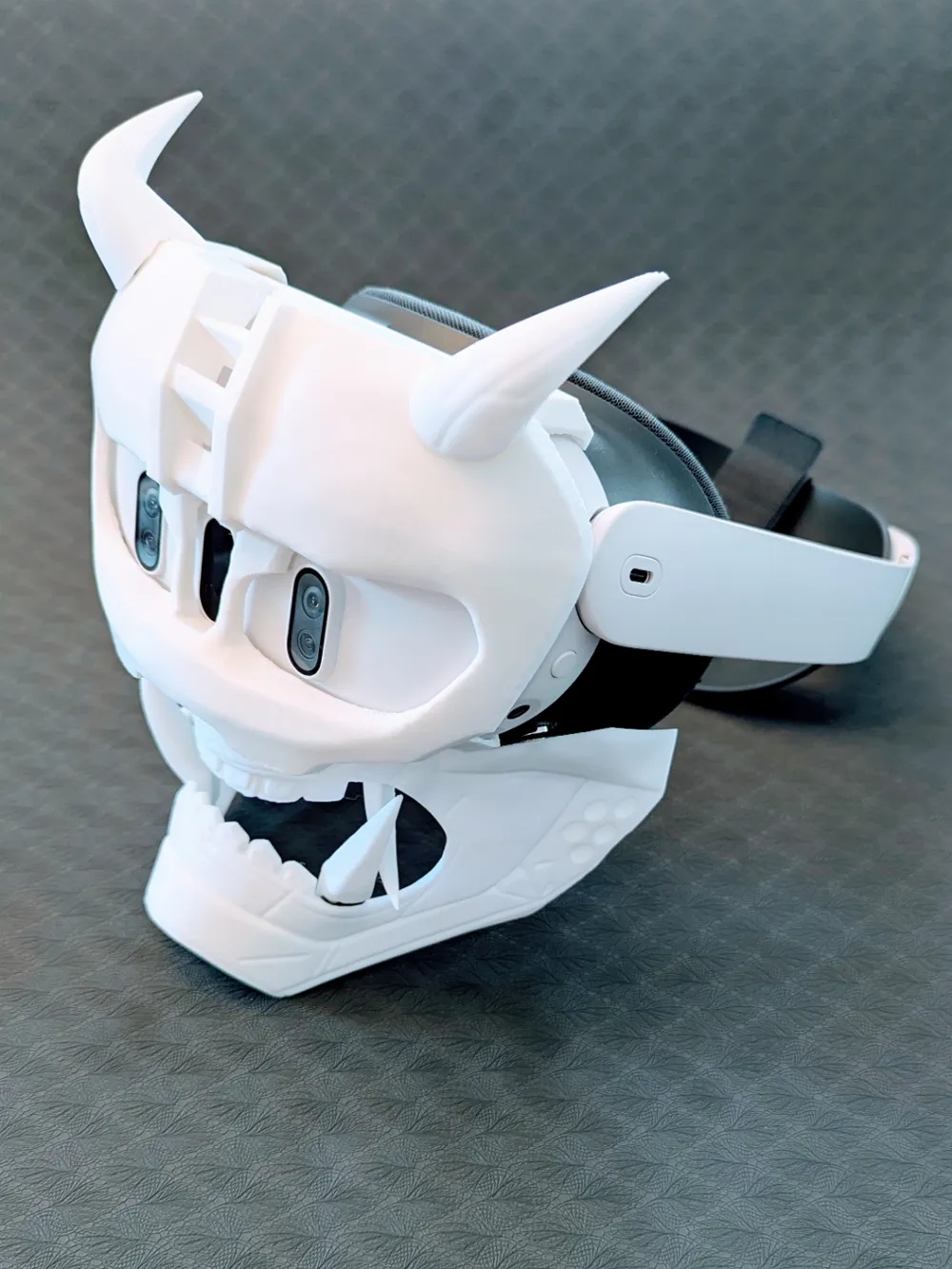 Cyber Oni Mask for Quest 3 by NovaHeadware MakerWorld: Download Free 3D Models