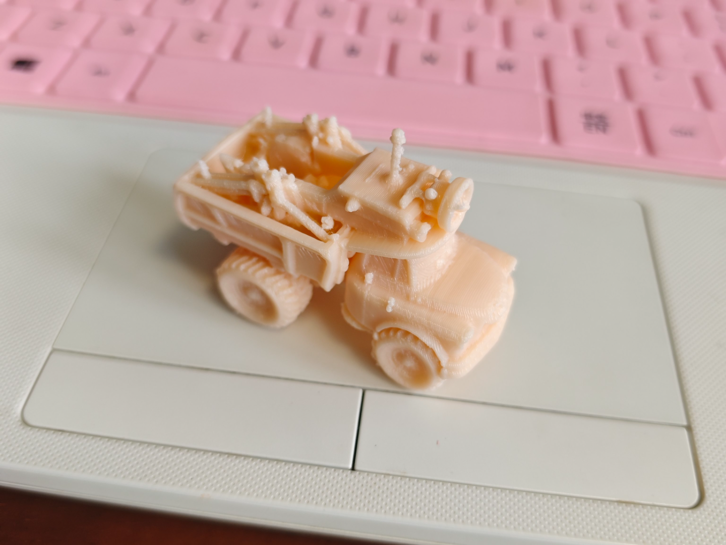 Construction vehicle with supports, slow removal recommended, scalable ...