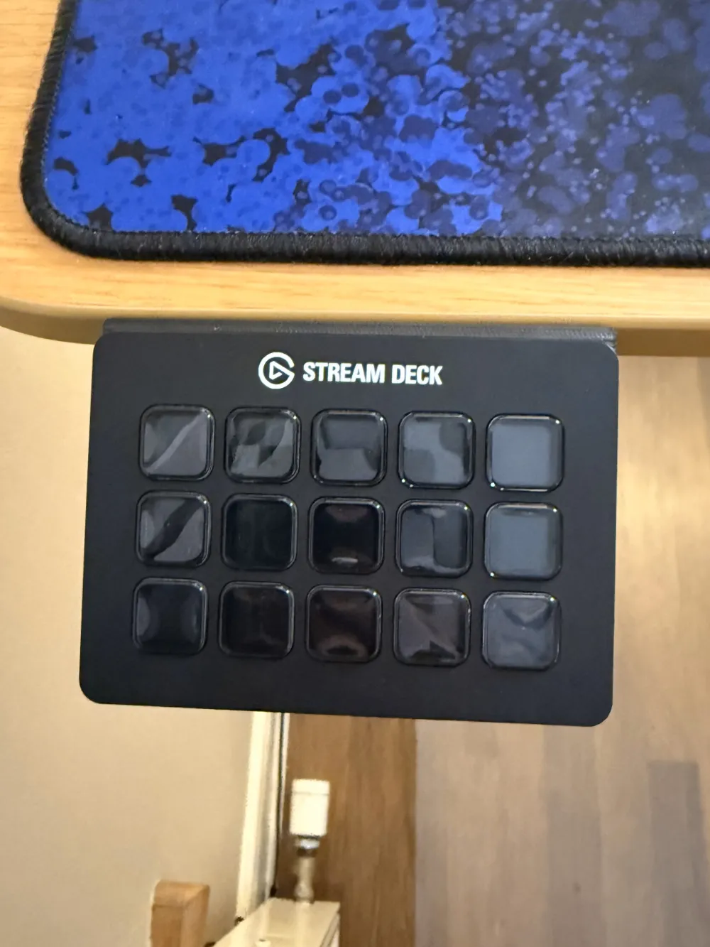 Elgato Stream Deck Desk Mount by PetaBytez MakerWorld: Download Free 3D ...
