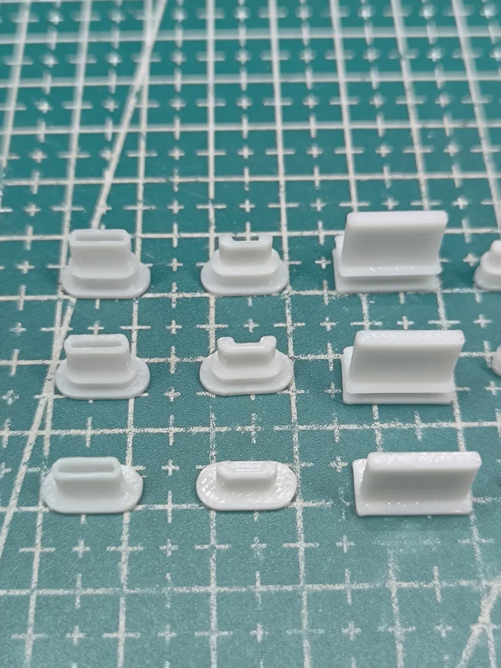 8 Port covers, 3 sizes. USBs,Video,Audio,Ethernet by TinkerVault ...