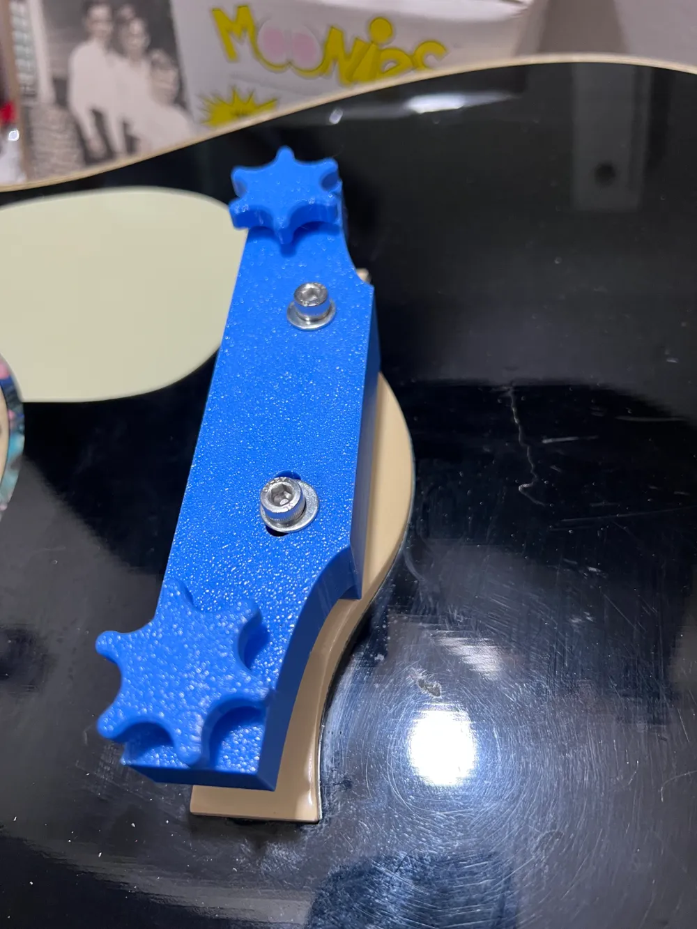 Acoustic guitar bridge clamp by boss hogg - MakerWorld