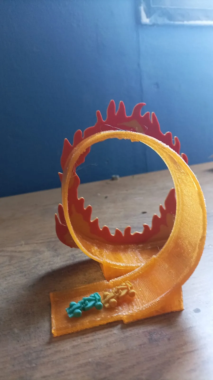 HotWheels Loop and Fire 3D Birthday Cake Topper - Free 3D Print Model ...