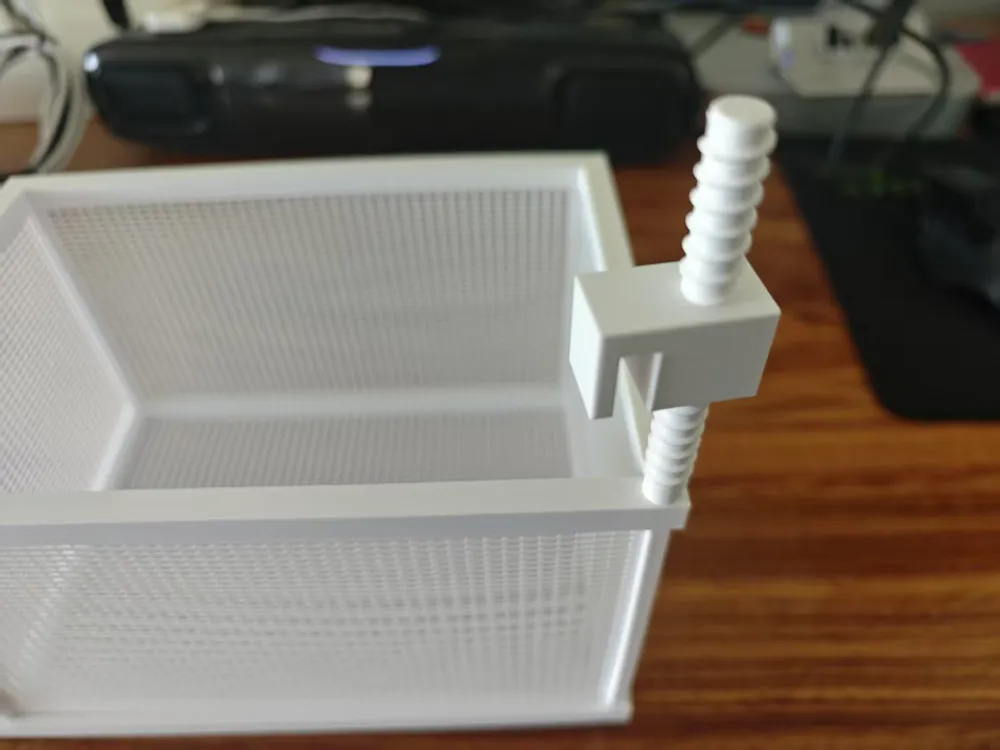 Fish Tank Isolation Box, Hatching Box, Breeding Box with Adjustable ...