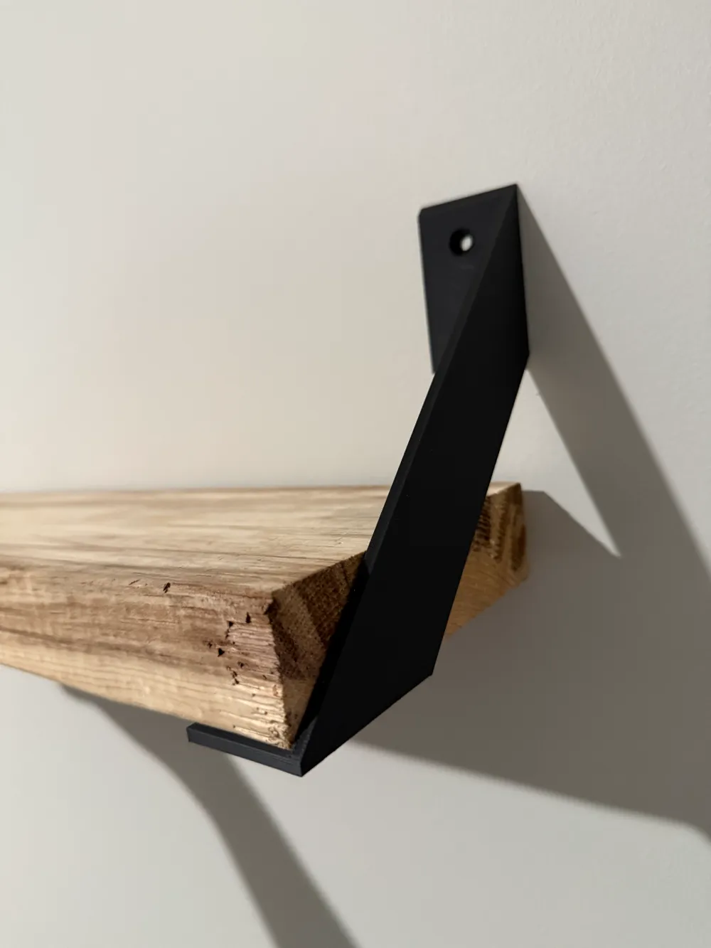 Hang down shelf bracket - Free 3D Print Model - MakerWorld