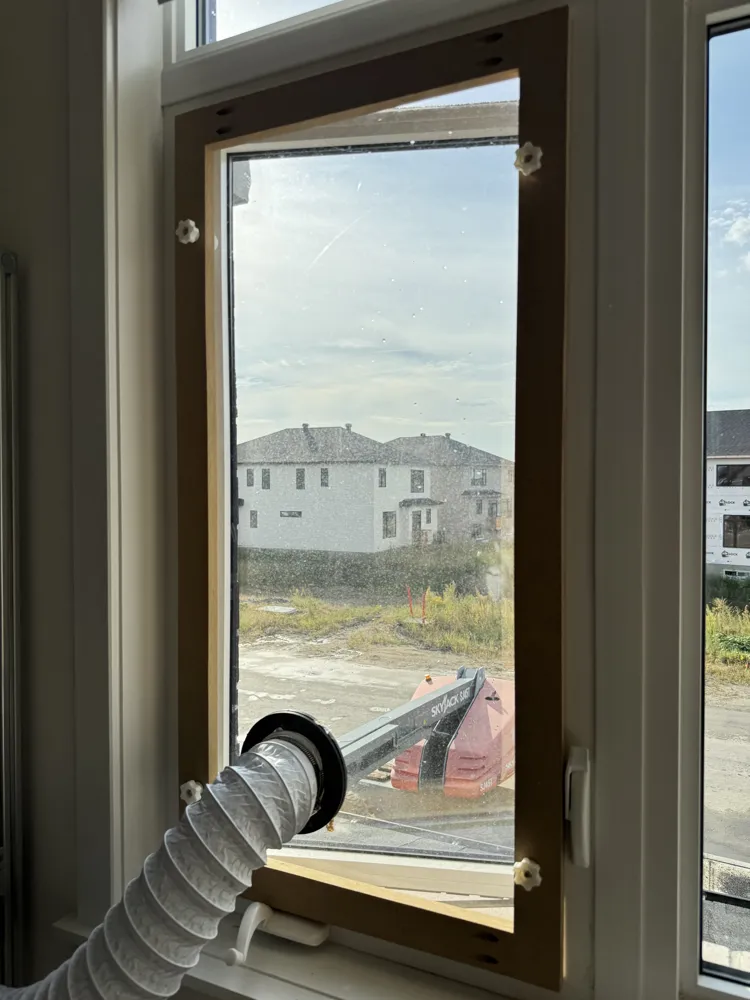 Casement Window frame Clamp by memento34 MakerWorld: Download Free 3D ...